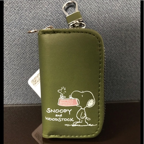 Accessories | Snoopy Double Fastener Key Case Green | Poshmark